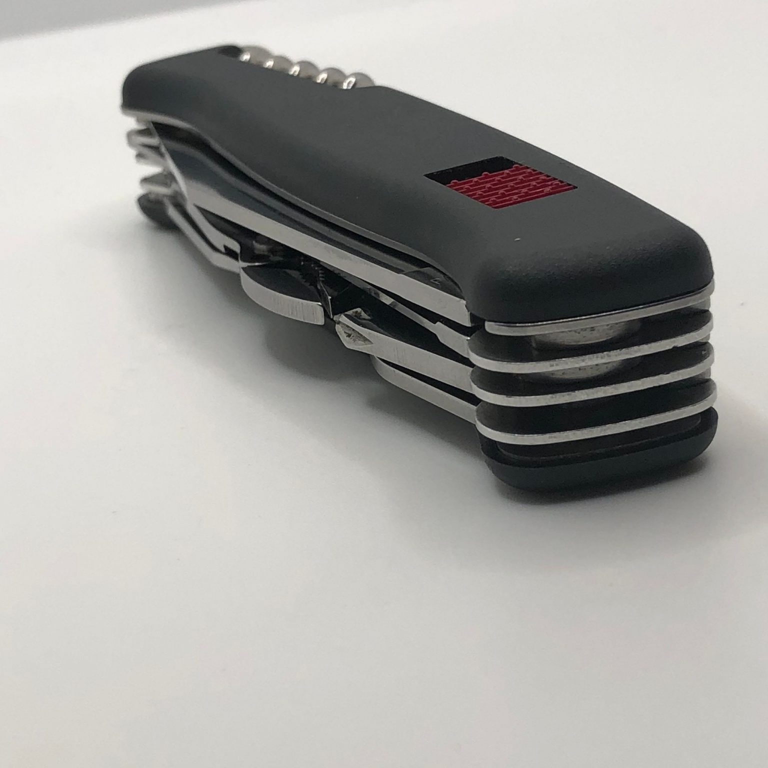 Wenger Ranger 04 – Everest – Marc's swiss army knives