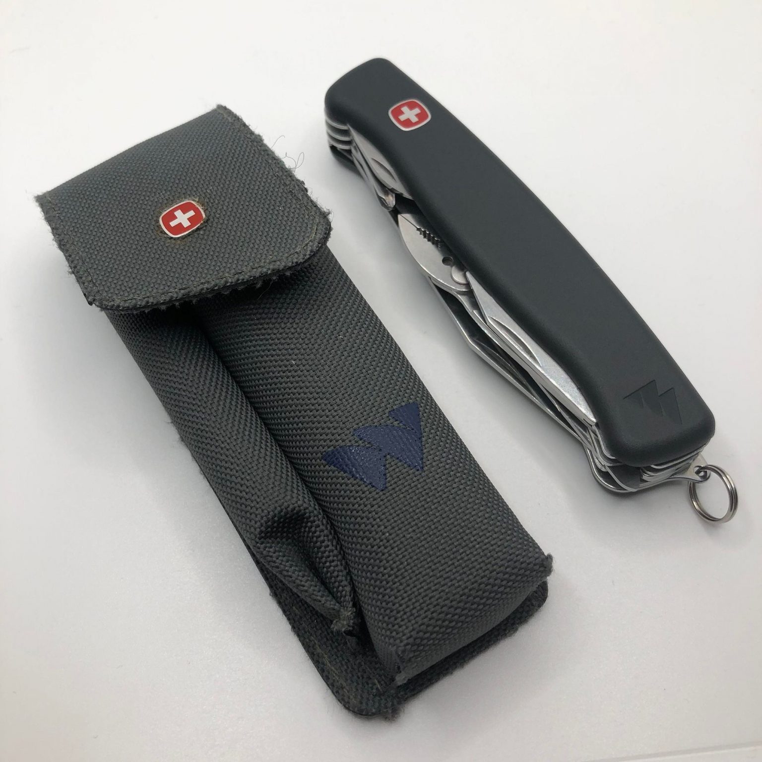 Wenger Ranger 04 – Everest – Marc's swiss army knives