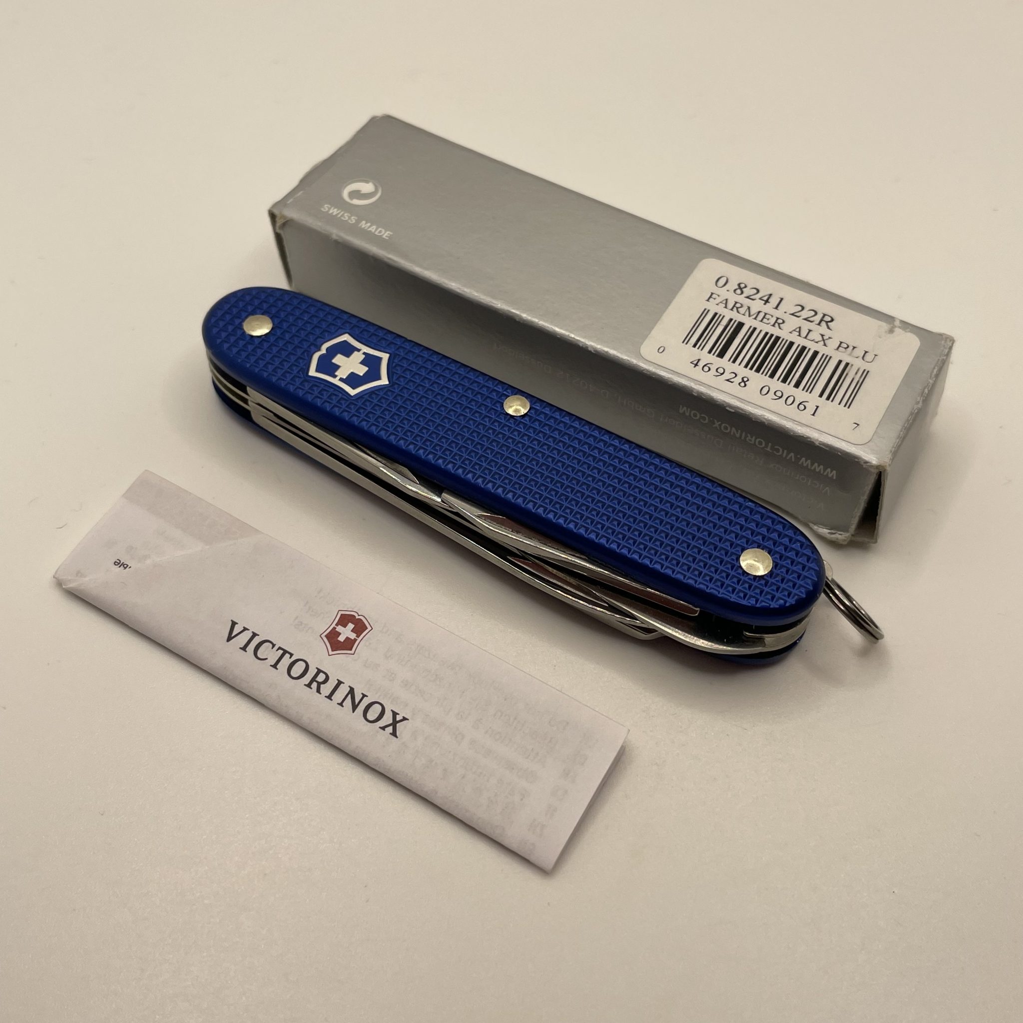 Victorinox Farmer Alox Blue – Marc's swiss army knives